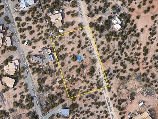 700 Camino Tres Arroyos, Santa Fe, NM 87507