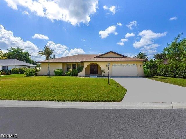 700 Astarias Cir, Fort Myers, FL 33919