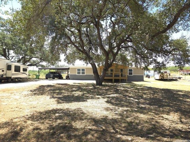 700 Avery Cir, Poteet, TX 78065