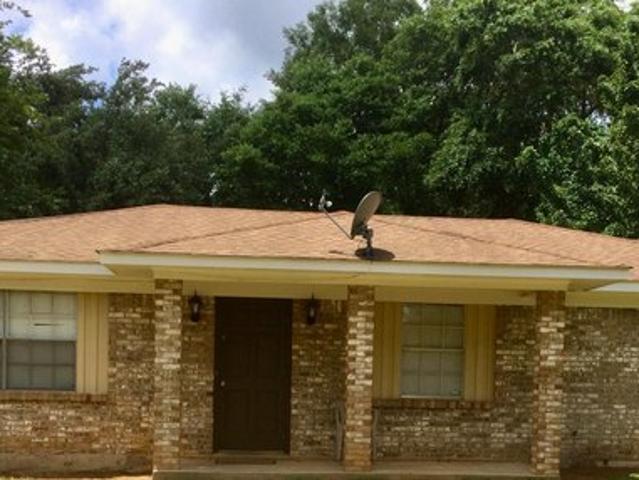 700 Bonneville Dr, Mobile, AL 36695