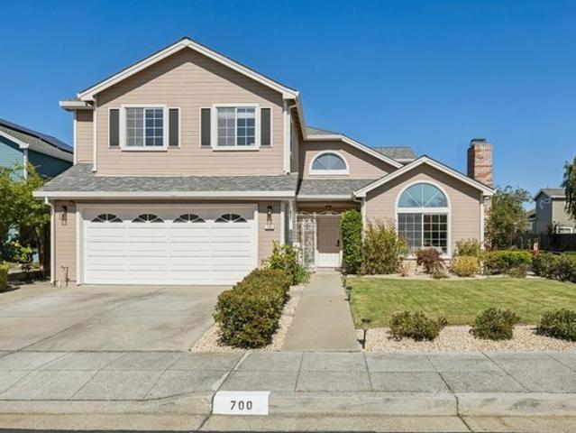 700 Bahama Ln, Foster City, CA 94404