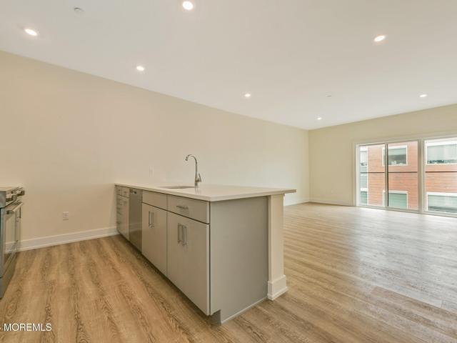 700 Bangs Avenue Unit 301