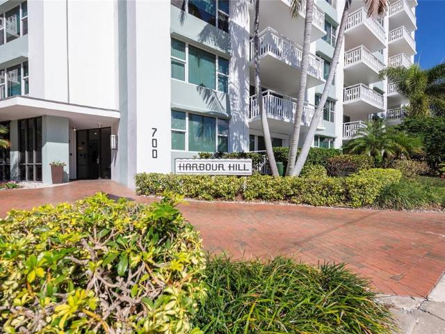 700 Beach Dr NE, Unit 406, St. Petersburg, FL 33701 | MLS #TB8479
