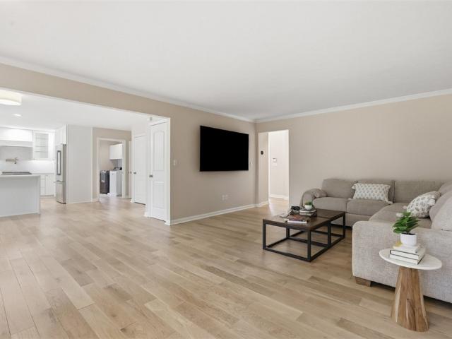 700 Bridle Path