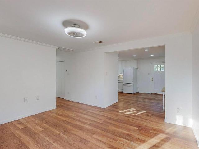 700 Broadway Avenue