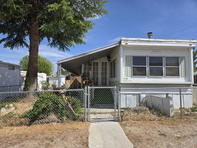 700 Glacier Lodge Rd Spc 12, Big Pine, CA 93513