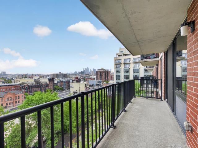 700 Grove St # 10V