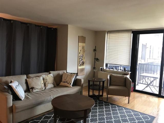 700 Grove St # 10W