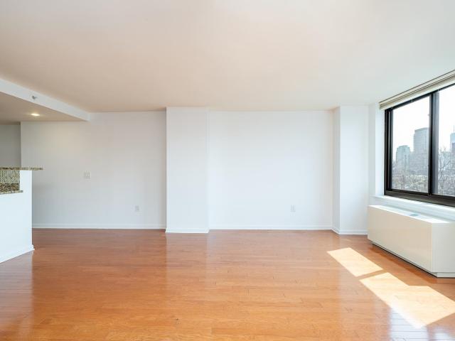 700 Grove St # 8G