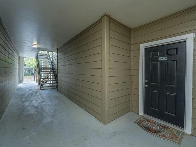 700 Daniel Ellis Dr. Drive 11105