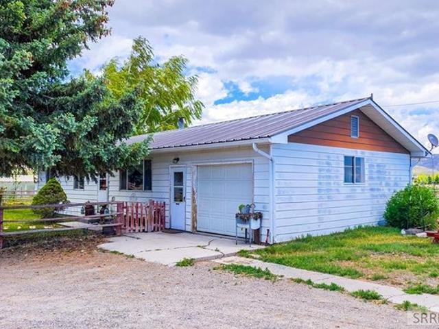 700 Dean Ave, Arco, ID 83213