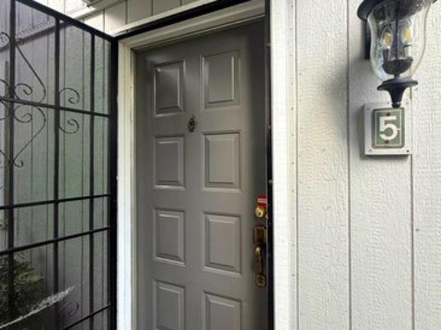 700 Del Verde Cir Unit 5, Sacramento, CA 95833