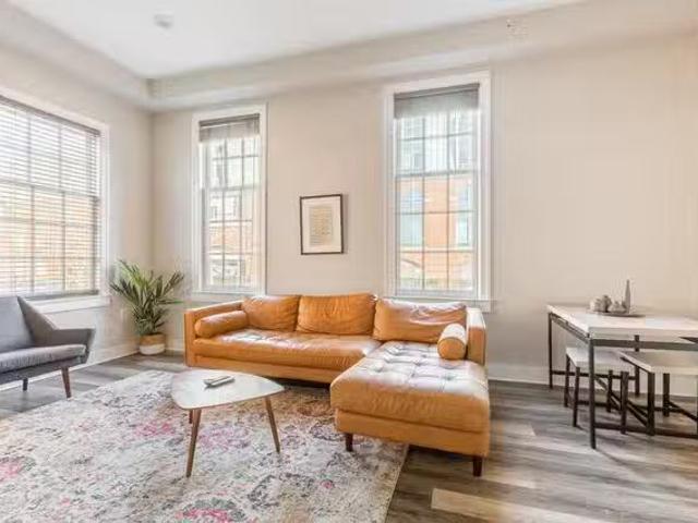 700 Duke St, Southwest Quadrant 2 Bedroom 1 Bath