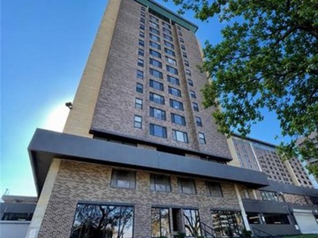 700 E 8th St Unit 4D, Kansas City, MO 64106