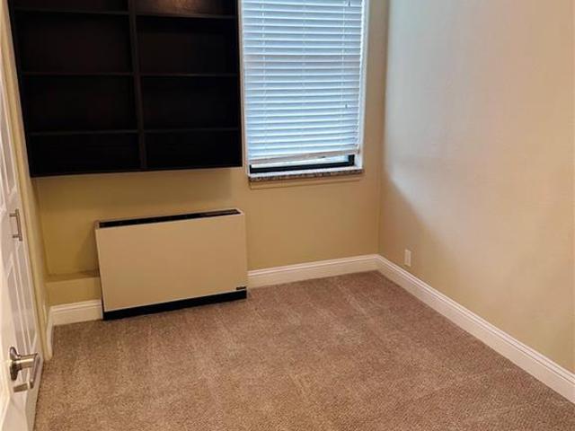 700 E 8th Street # 4J