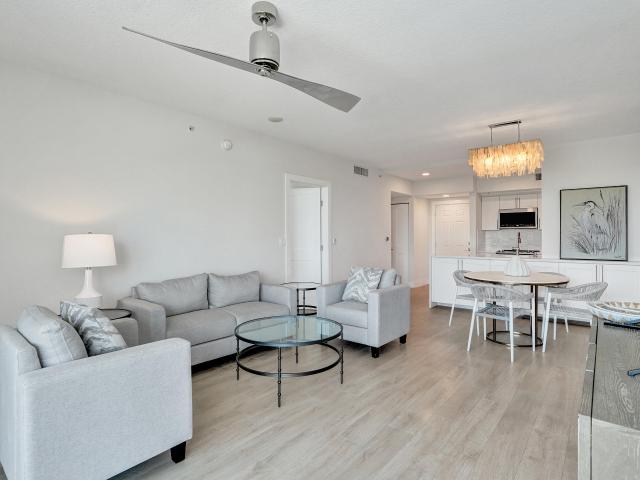 700 E Boynton Beach Blvd, Unit 406, Boynton Beach, FL 33435 | MLS #B26016 | Compass