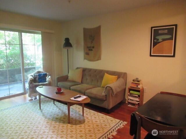 700 E Denny Way # 202