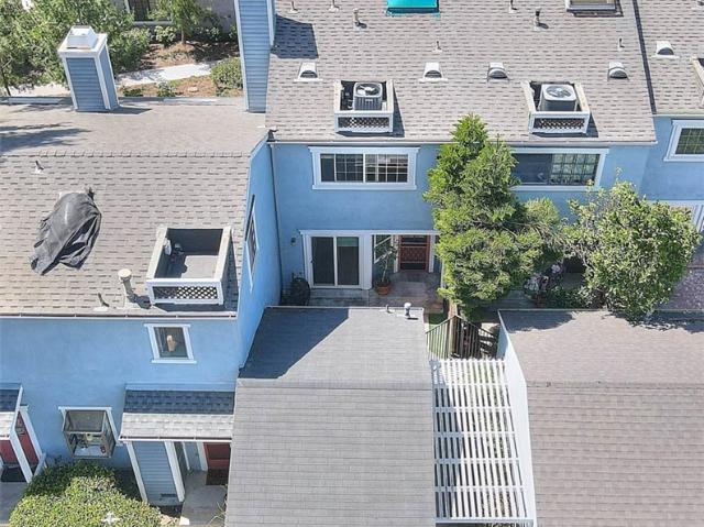 700 E Lake Drive E 7