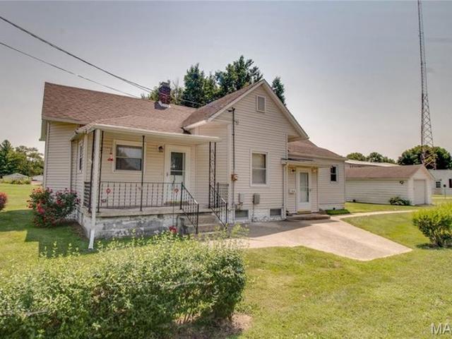 700 E Main St, Staunton, IL 62088