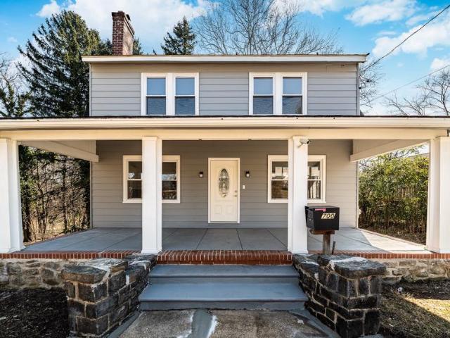 700 E Ridley Avenue