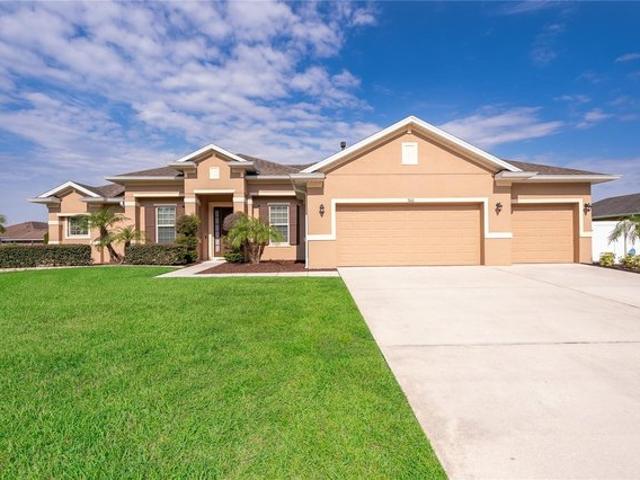 700 Elkhorn Fern Ln, Deland, FL 32720