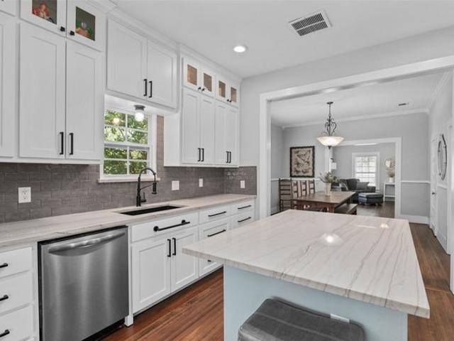700 Elm St, Sanger, TX 76266