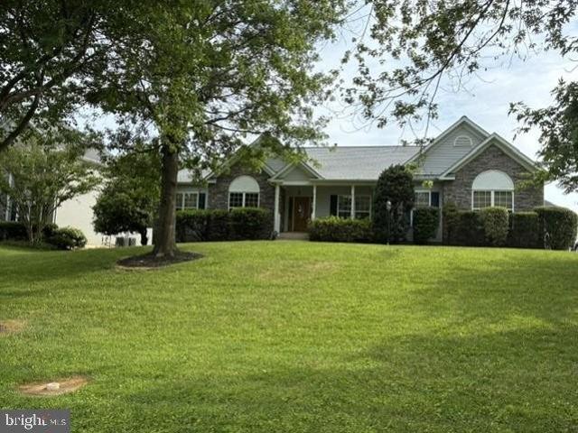 700 Fox Chase St, Warrenton, VA 20186