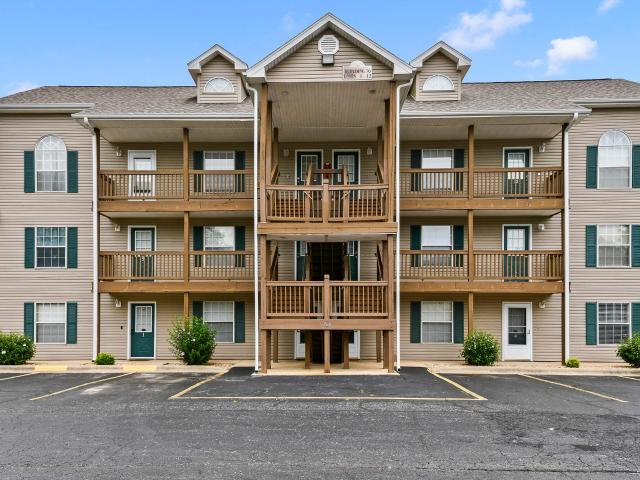 700 Fall Creek Drive # Apt 4