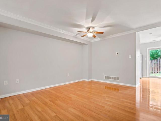700 Farmington Avenue # 4