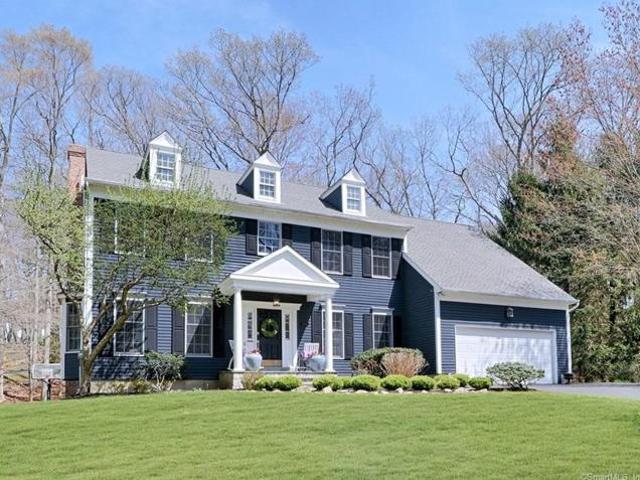 700 Flintlock Rd, Fairfield, CT 06890