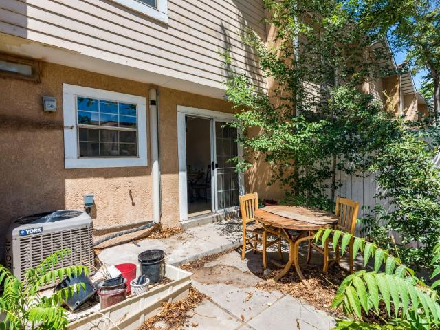 700 Fruit Avenue NW APT H