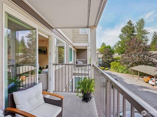 700 Front St S Unit C206, Issaquah, WA 98027