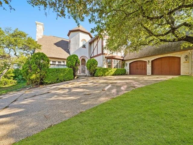 700 Furlong Dr, Austin, TX 78746