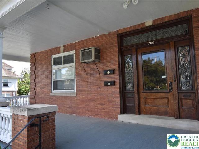 700 Hamilton Street 1