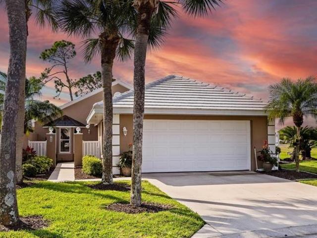 700 Harrington Lake Dr S #8, Venice, FL 34293