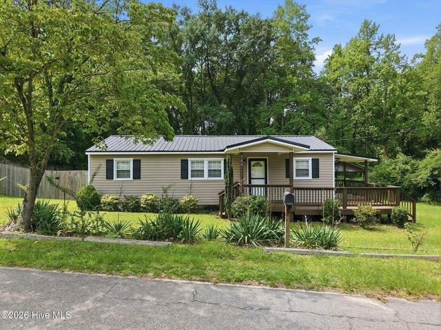 700 Harris St, Aberdeen, NC 28315