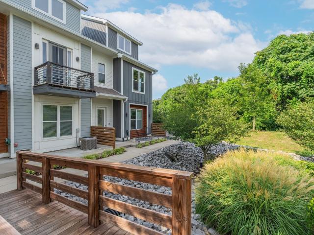 700 James Ave # 17