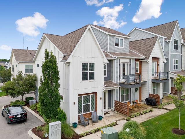 700 James Ave # 28