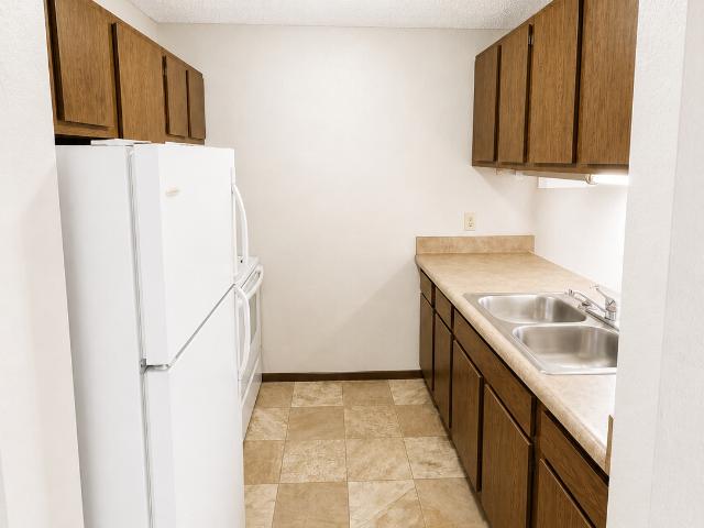 700 Oak Street # 4