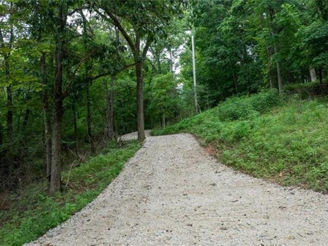 700 Old Kiefer Creek Rd, Ballwin, MO 63021