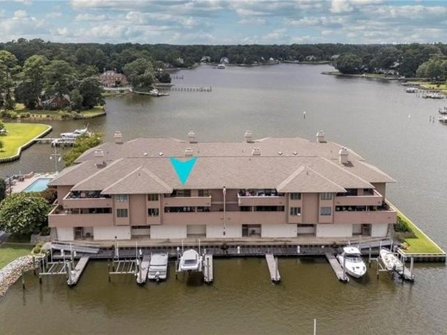 700 Oriole Dr Apt 422B, Virginia Beach, VA 23451