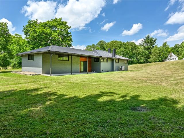 700 Lower Boyd School Rd