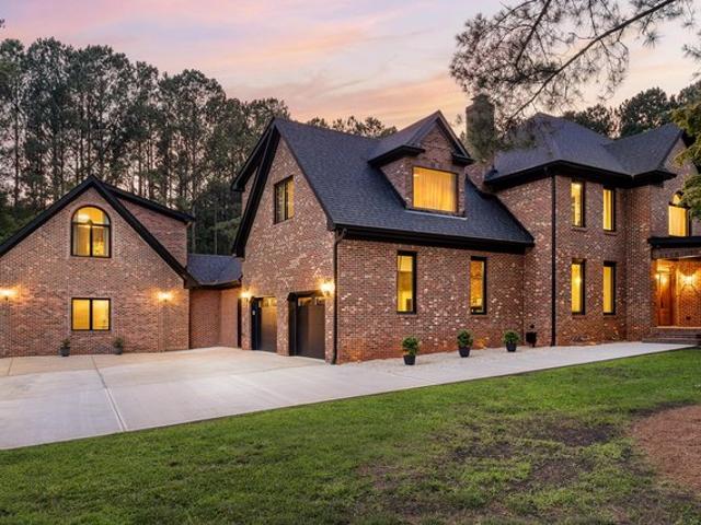 700 Lochgarton Ln, Raleigh, NC 27614