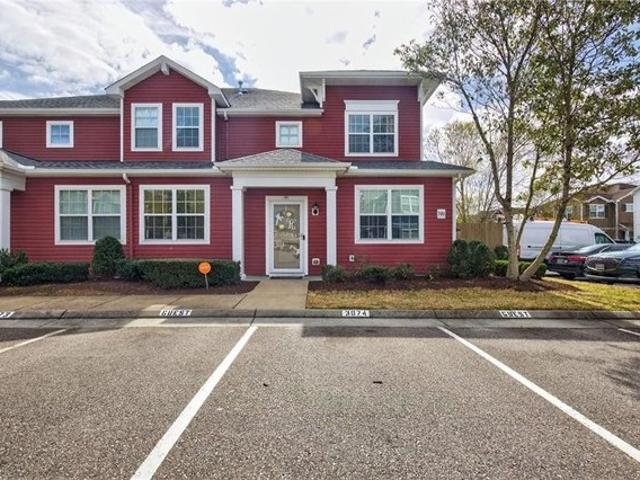 700 Lacy Oak Dr, Chesapeake, VA 23320