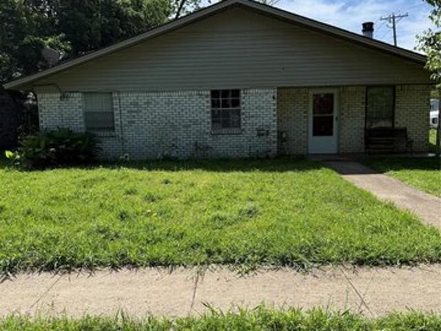 700 Live Oak St, Wilmer, TX 75172