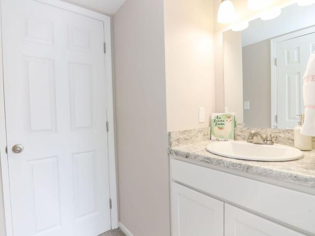 700 LSA 3 Bedroom Apartment for Rent at 129 Transcript Ave, Lexington, KY 40508