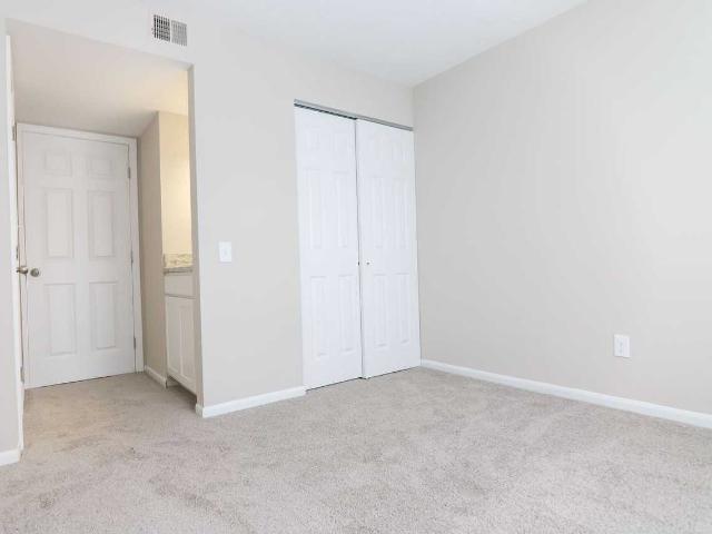 700 LSA 3 Bedroom Apartment for Rent at 129 Transcript Ave, Lexington, KY 40508