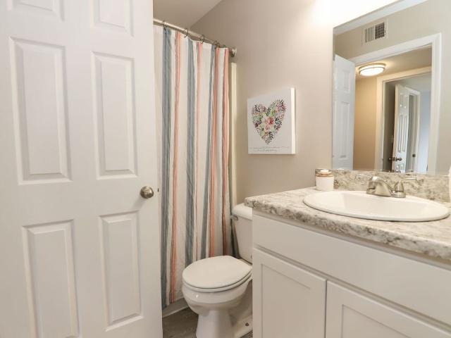 700 LSA 3 Bedroom Apartment for Rent at 129 Transcript Ave, Lexington, KY 40508