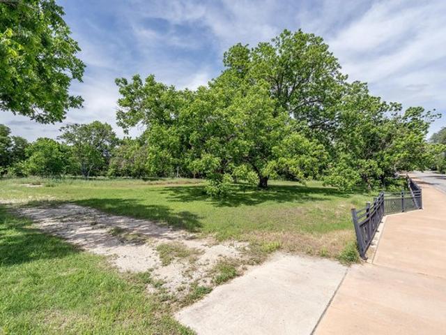 700 Main St, Liberty Hill, TX 78642