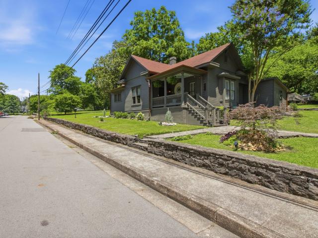 700 Mitchell Ave